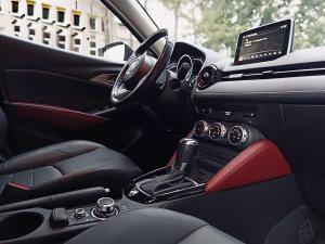 Red Mazda CX-3 2017 in Utena, with an engine capacity of 1.50 L and mileage of 126 thousand km for 13650 €, photo 49 on AUTOMOTO.COM.LV