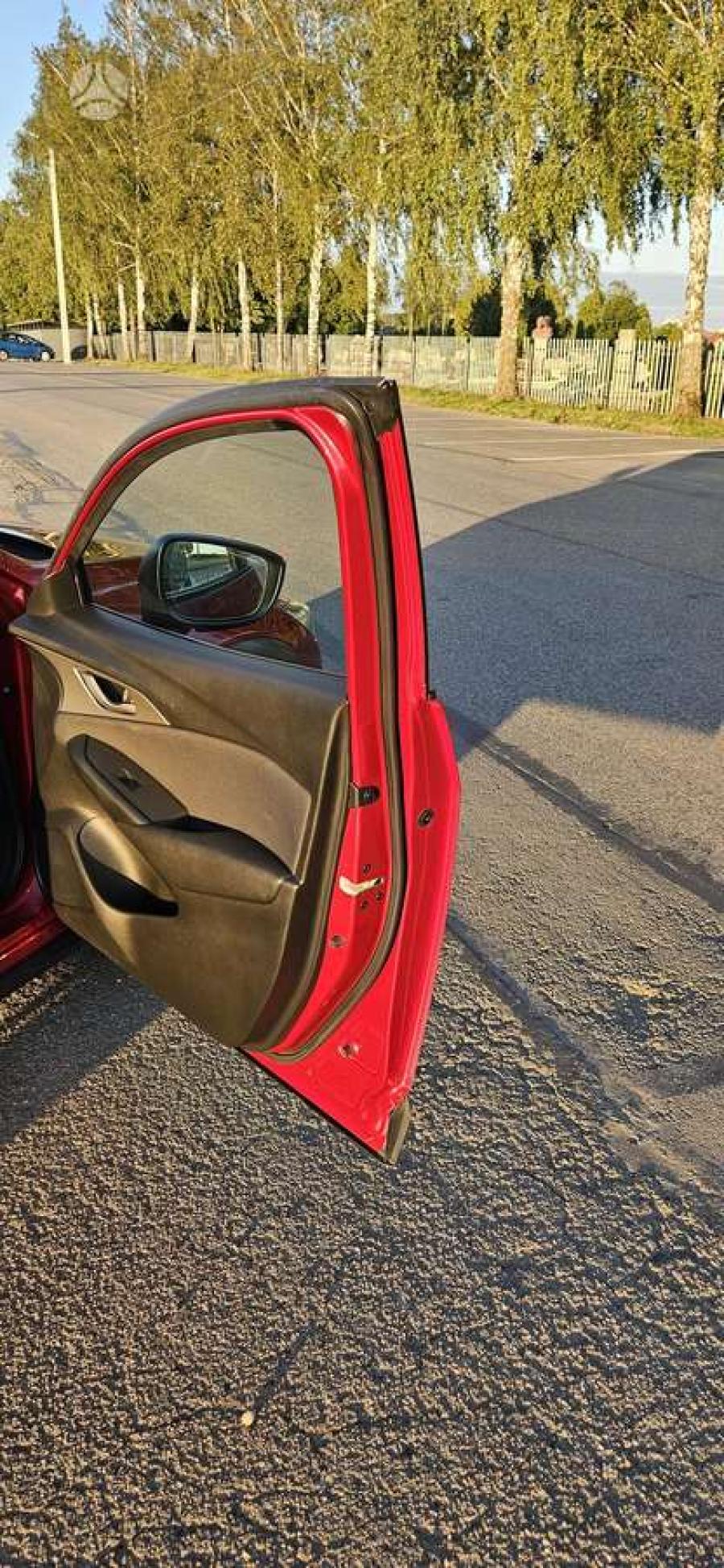Sarkans Mazda CX-3 2017 Marijampole, ar dzinēja tilpumu 2.00 L un nobraukumu 103 tūkst. km par 13500 €, foto 20 vietnē AUTOMOTO.COM.LV