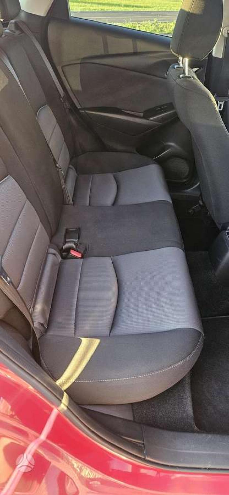 Sarkans Mazda CX-3 2017 Marijampole, ar dzinēja tilpumu 2.00 L un nobraukumu 103 tūkst. km par 13500 €, foto 22 vietnē AUTOMOTO.COM.LV