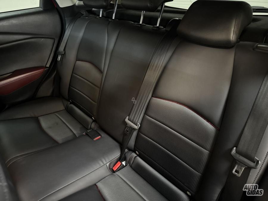Red Mazda CX-3 2018 in Vilnius, with an engine capacity of 2.00 L and mileage of 62 thousand km for 17500 €, photo 16 on AUTOMOTO.COM.LV