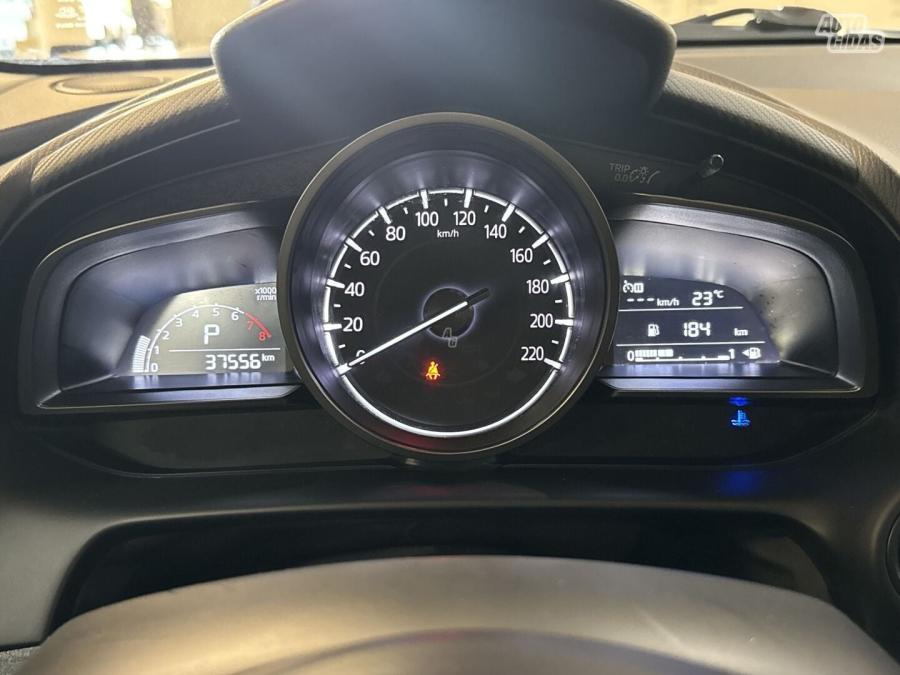 Red Mazda CX-3 2018 in Vilnius, with an engine capacity of 2.00 L and mileage of 38 thousand km for 17500 €, photo 14 on AUTOMOTO.COM.LV
