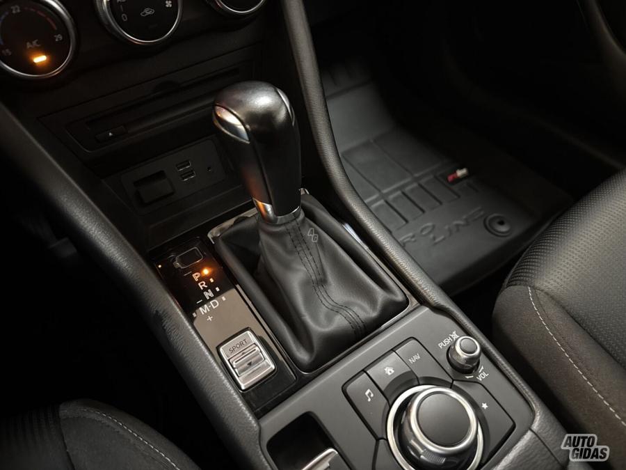 Red Mazda CX-3 2018 in Vilnius, with an engine capacity of 2.00 L and mileage of 38 thousand km for 17500 €, photo 15 on AUTOMOTO.COM.LV