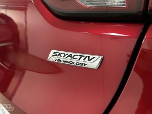 Red Mazda CX-3 2021 in Vilnius, with an engine capacity of 2.00 L and mileage of 105 thousand km for 18900 €, photo 9 on AUTOMOTO.COM.LV