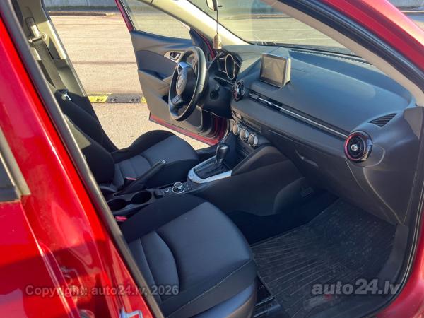 Sarkans Mazda CX-3 2015 Tallina, ar dzinēja tilpumu 2.00 L un nobraukumu 110 tūkst. km par 13400 €, foto 5 vietnē AUTOMOTO.COM.LV