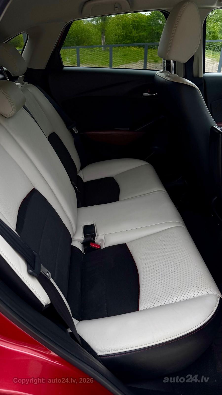 Sarkans Mazda CX-3 2015 Tallina, ar dzinēja tilpumu 2.00 L un nobraukumu 59 tūkst. km par 14500 €, foto 8 vietnē AUTOMOTO.COM.LV