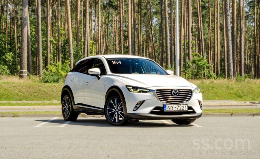 White Mazda CX-3 2015 in Riga, with an engine capacity of 1.50 L and mileage of 201 thousand km for 9590 €, photo 3 on AUTOMOTO.COM.LV