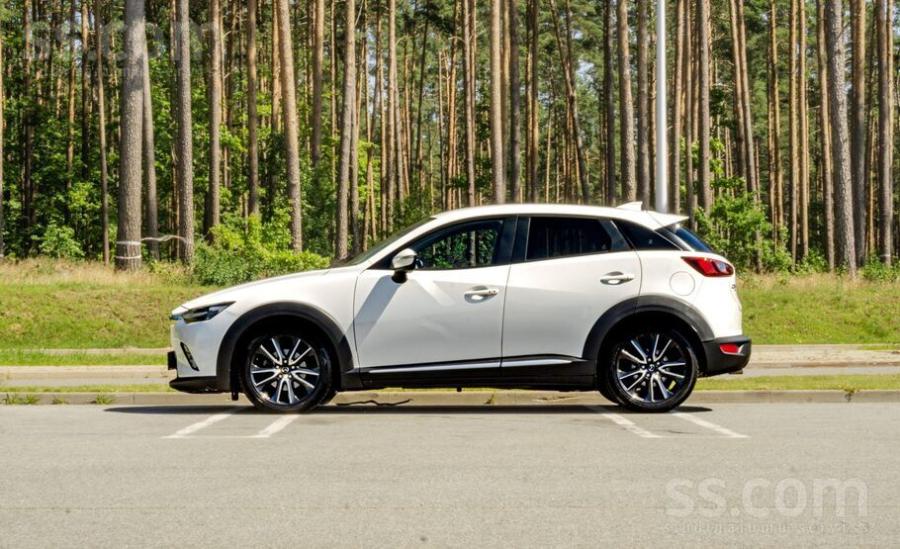 White Mazda CX-3 2015 in Riga, with an engine capacity of 1.50 L and mileage of 201 thousand km for 9590 €, photo 5 on AUTOMOTO.COM.LV