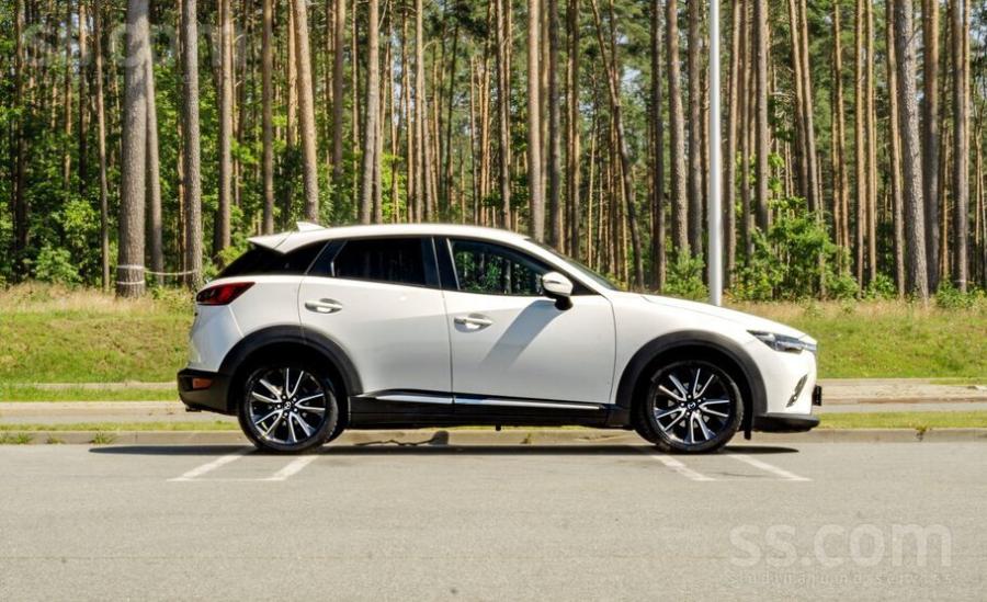 White Mazda CX-3 2015 in Riga, with an engine capacity of 1.50 L and mileage of 201 thousand km for 9590 €, photo 9 on AUTOMOTO.COM.LV