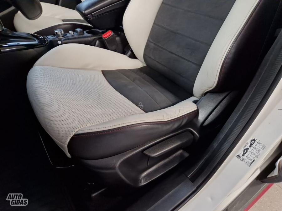 White Mazda CX-3 2016 in Vilnius, with an engine capacity of 2.00 L and mileage of 125 thousand km for 14000 €, photo 13 on AUTOMOTO.COM.LV