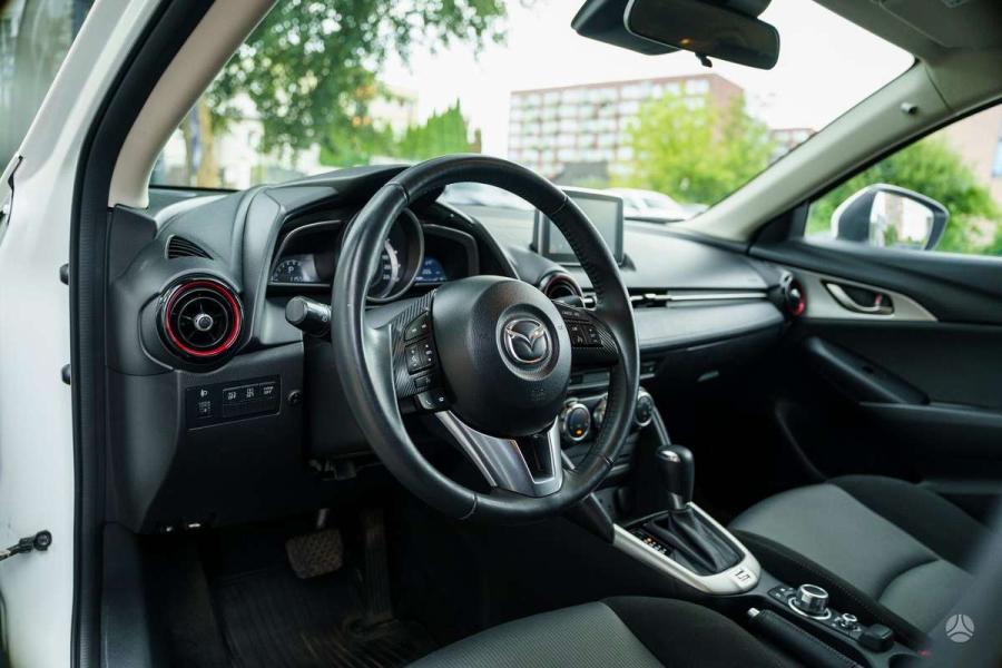 White Mazda CX-3 2017 in Vilnius, with an engine capacity of 2.00 L and mileage of 116 thousand km for 12900 €, photo 17 on AUTOMOTO.COM.LV