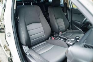 White Mazda CX-3 2017 in Vilnius, with an engine capacity of 2.00 L and mileage of 116 thousand km for 12900 €, photo 20 on AUTOMOTO.COM.LV
