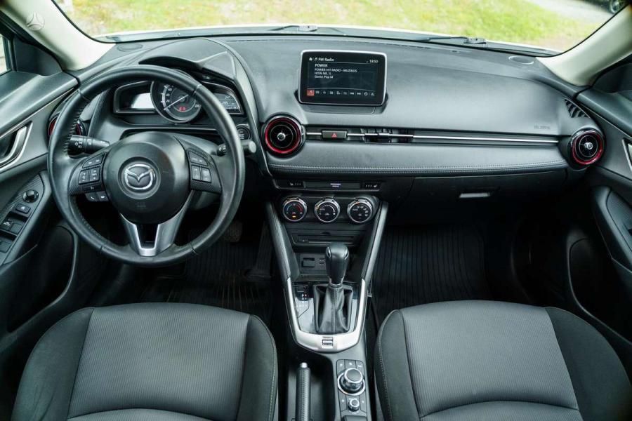 White Mazda CX-3 2017 in Vilnius, with an engine capacity of 2.00 L and mileage of 116 thousand km for 12900 €, photo 23 on AUTOMOTO.COM.LV
