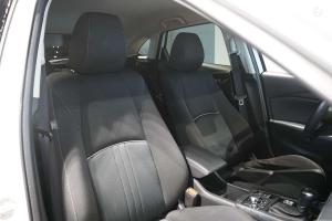 White Mazda CX-3 2018 in Vilnius, with an engine capacity of 2.00 L and mileage of 90 thousand km for 14900 €, photo 12 on AUTOMOTO.COM.LV