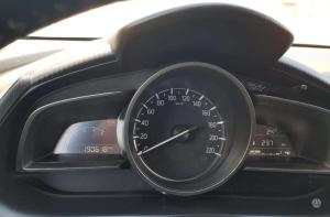 White Mazda CX-3 2018 in Siauliai, with an engine capacity of 1.76 L and mileage of 190 thousand km for 8200 €, photo 18 on AUTOMOTO.COM.LV