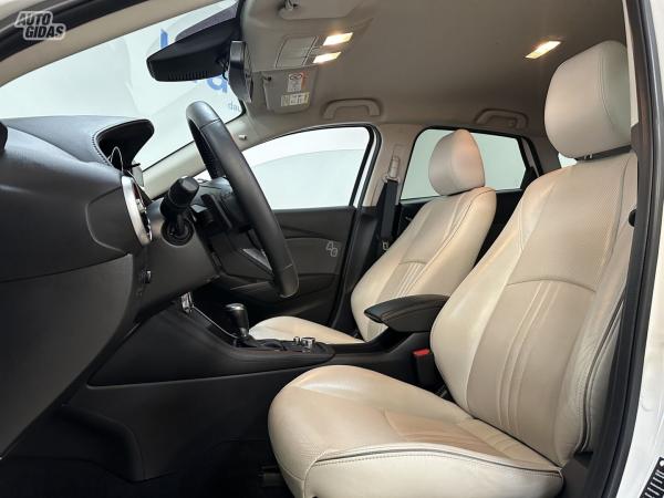 Balts Mazda CX-3 2021 Viļņa, ar dzinēja tilpumu 2.00 L un nobraukumu 64 tūkst. km par 20500 €, foto 8 vietnē AUTOMOTO.COM.LV