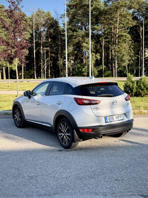 White Mazda CX-3 2015 in Tallinn, with an engine capacity of 2.00 L and mileage of 86 thousand km for 14000 €, photo 6 on AUTOMOTO.COM.LV