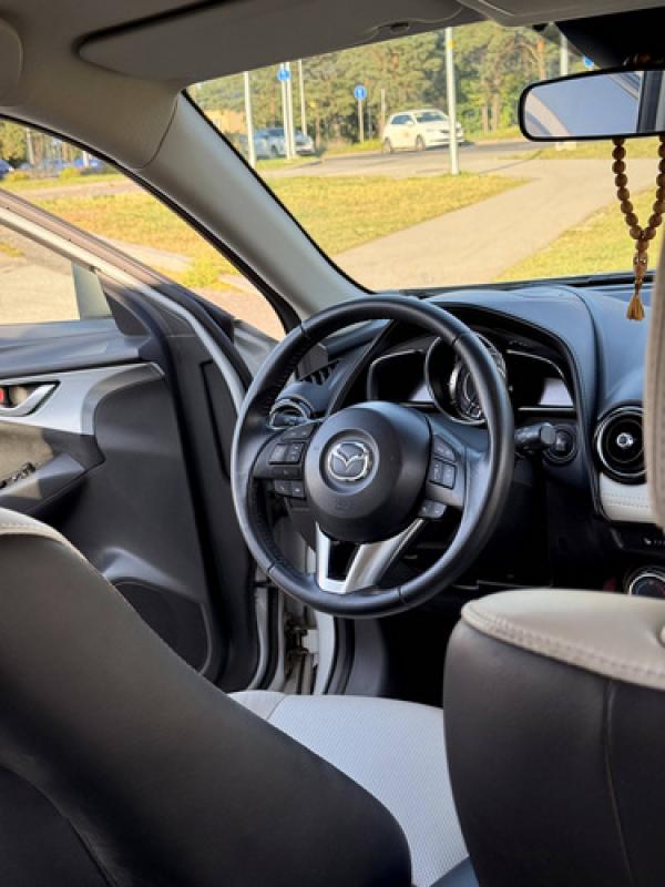 White Mazda CX-3 2015 in Tallinn, with an engine capacity of 2.00 L and mileage of 86 thousand km for 14000 €, photo 9 on AUTOMOTO.COM.LV