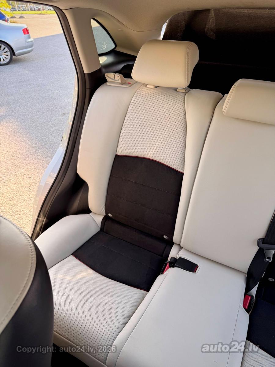 Balts Mazda CX-3 2015 Tallina, ar dzinēja tilpumu 2.00 L un nobraukumu 86 tūkst. km par 14000 €, foto 16 vietnē AUTOMOTO.COM.LV