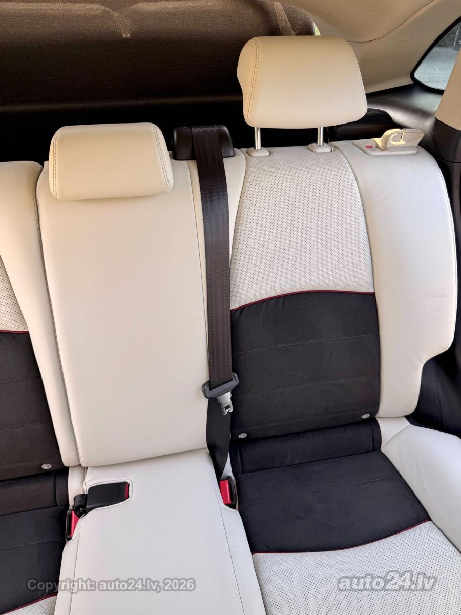 Balts Mazda CX-3 2015 Tallina, ar dzinēja tilpumu 2.00 L un nobraukumu 86 tūkst. km par 14000 €, foto 17 vietnē AUTOMOTO.COM.LV