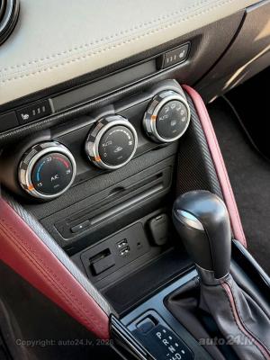 Balts Mazda CX-3 2015 Tallina, ar dzinēja tilpumu 2.00 L un nobraukumu 86 tūkst. km par 14000 €, foto 20 vietnē AUTOMOTO.COM.LV