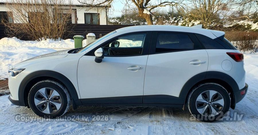 Balts Mazda CX-3 2017 Tallina, ar dzinēja tilpumu 2.00 L un nobraukumu 55 tūkst. km par 13000 €, foto 4 vietnē AUTOMOTO.COM.LV