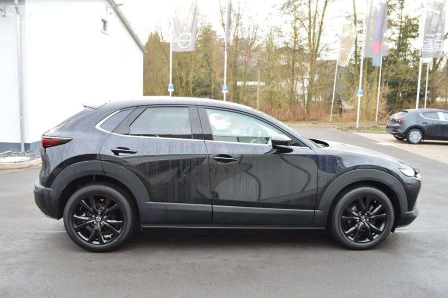 Melns Mazda CX-30 2022 Kauņa, ar dzinēja tilpumu 2.00 L un nobraukumu 59 tūkst. km par 22390 €, foto 6 vietnē AUTOMOTO.COM.LV