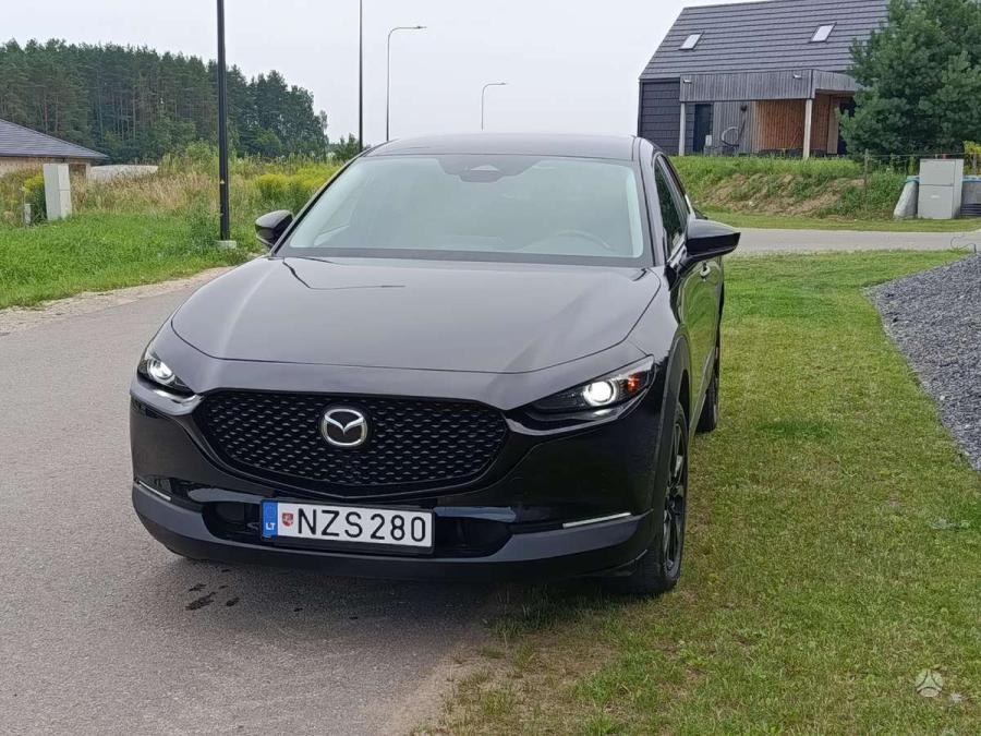 Melns Mazda CX-30 2024 Viļņa, ar dzinēja tilpumu 2.49 L un nobraukumu 38 tūkst. km par 18900 €, foto 3 vietnē AUTOMOTO.COM.LV