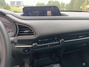 Melns Mazda CX-30 2024 Viļņa, ar dzinēja tilpumu 2.49 L un nobraukumu 38 tūkst. km par 18900 €, foto 8 vietnē AUTOMOTO.COM.LV