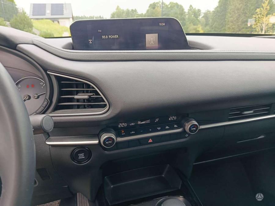 Melns Mazda CX-30 2024 Viļņa, ar dzinēja tilpumu 2.49 L un nobraukumu 38 tūkst. km par 18900 €, foto 8 vietnē AUTOMOTO.COM.LV