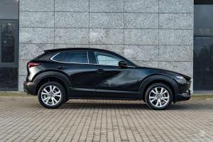 Черный Мазда CX-30 2021 в Клайпеда, объемом двигателя 2.49 л и пробегом 82 тыс. км за 17500 €, фото 11 на AUTOMOTO.COM.LV