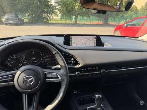 Black Mazda CX-30 2021 in Vilnius, with an engine capacity of 2.49 L and mileage of 79 thousand km for 16999 €, photo 8 on AUTOMOTO.COM.LV