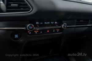 Melns Mazda CX-30 2022 Tallina, ar dzinēja tilpumu 2.00 L un nobraukumu 50 tūkst. km par 23900 €, foto 14 vietnē AUTOMOTO.COM.LV