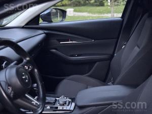 Синий Мазда CX-30 2022 в Юрмала, объемом двигателя 2.00 л и пробегом 43 тыс. км за 18900 €, фото 17 на AUTOMOTO.COM.LV
