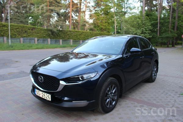 Blue Mazda CX-30 2022 in Jurmala, with an engine capacity of 2.00 L and mileage of 43 thousand km for 18900 €, photo 2 on AUTOMOTO.COM.LV