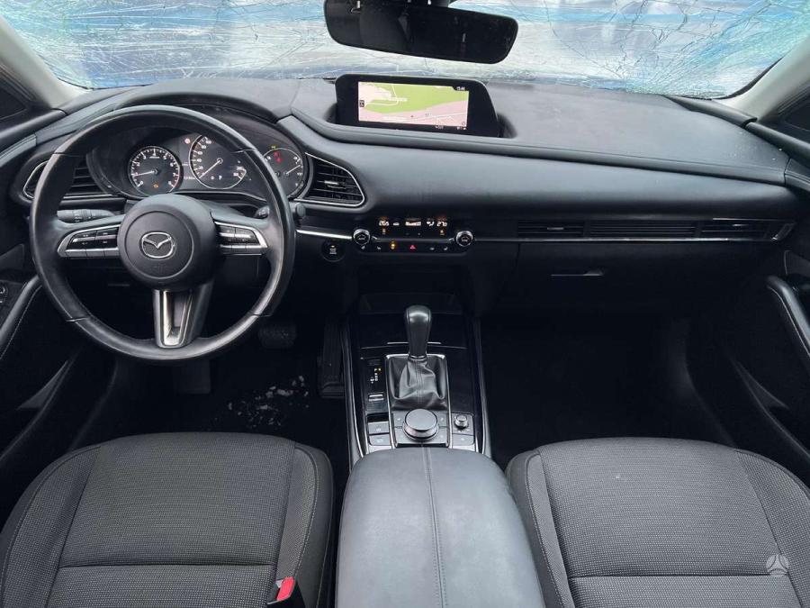 Blue Mazda CX-30 2023 in Kaunas, with an engine capacity of 2.00 L and mileage of 12 thousand km for 8800 €, photo 16 on AUTOMOTO.COM.LV