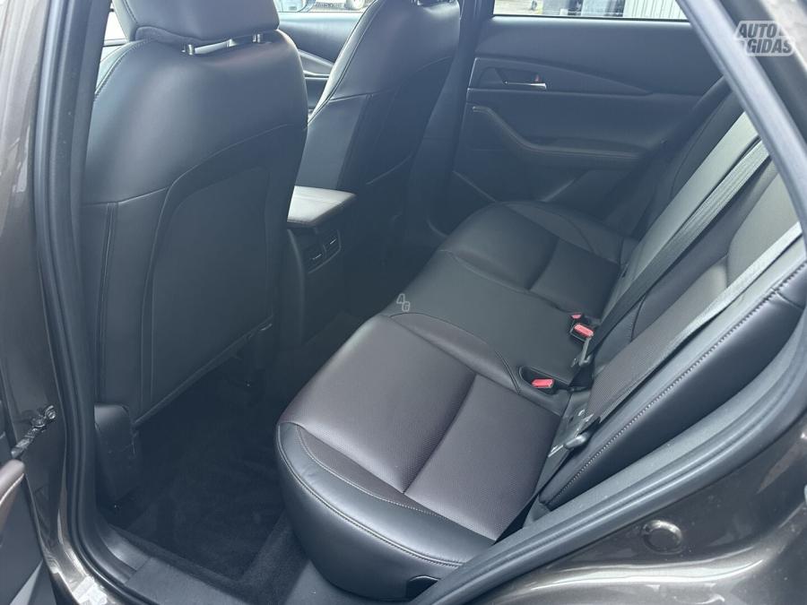 Brown Mazda CX-30 2019 in Kaunas, with an engine capacity of 2.00 L and mileage of 89 thousand km for 20472 €, photo 12 on AUTOMOTO.COM.LV