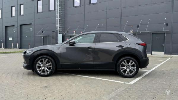 Brūns Mazda CX-30 2021 Viļņa, ar dzinēja tilpumu 2.00 L un nobraukumu 79 tūkst. km par 17790 €, foto 5 vietnē AUTOMOTO.COM.LV