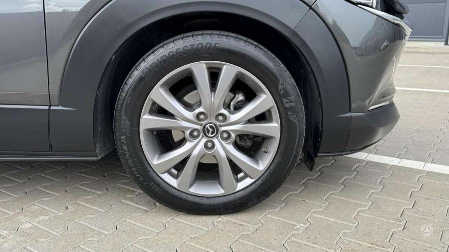 Brown Mazda CX-30 2021 in Vilnius, with an engine capacity of 2.00 L and mileage of 79 thousand km for 17790 €, photo 10 on AUTOMOTO.COM.LV