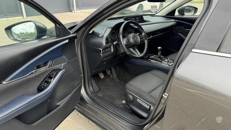 Brown Mazda CX-30 2021 in Vilnius, with an engine capacity of 2.00 L and mileage of 79 thousand km for 17790 €, photo 16 on AUTOMOTO.COM.LV