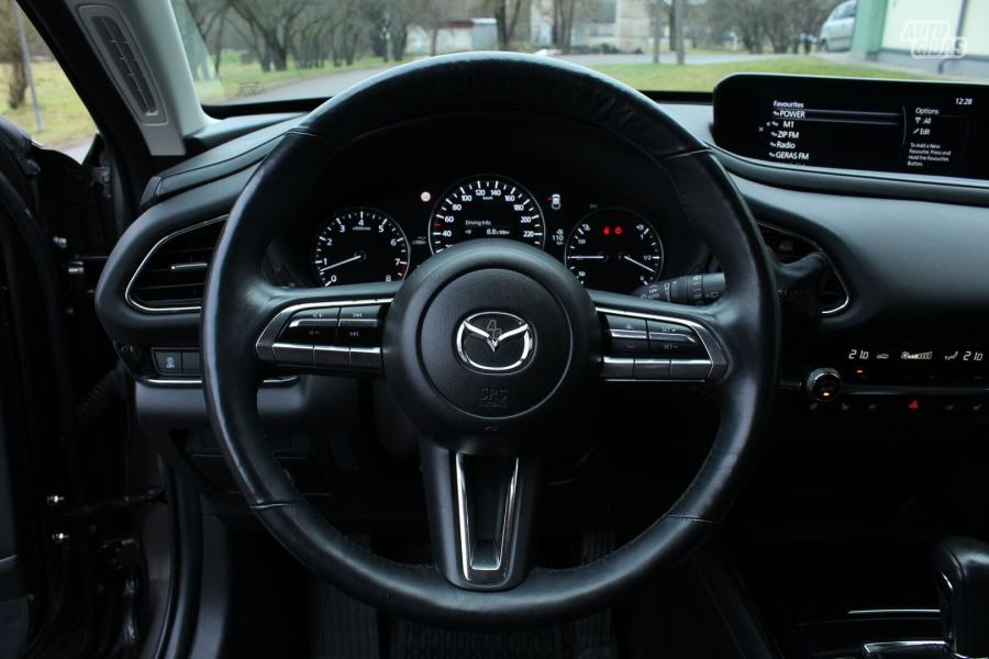 Mazda CX-30 2021 in Avizieniai, with an engine capacity of 2.00 L and mileage of 100 thousand km for 18400 €, photo 13 on AUTOMOTO.COM.LV