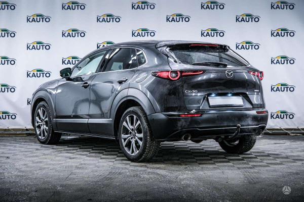 Grey Mazda CX-30 2020 in Kaunas, with an engine capacity of 2.00 L and mileage of 211 thousand km for 12990 €, photo 4 on AUTOMOTO.COM.LV