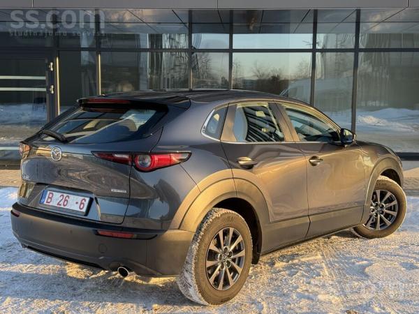 Pelēks Mazda CX-30 2020 Rīga, ar dzinēja tilpumu 1.80 L un nobraukumu 199 tūkst. km par 14999 €, foto 5 vietnē AUTOMOTO.COM.LV
