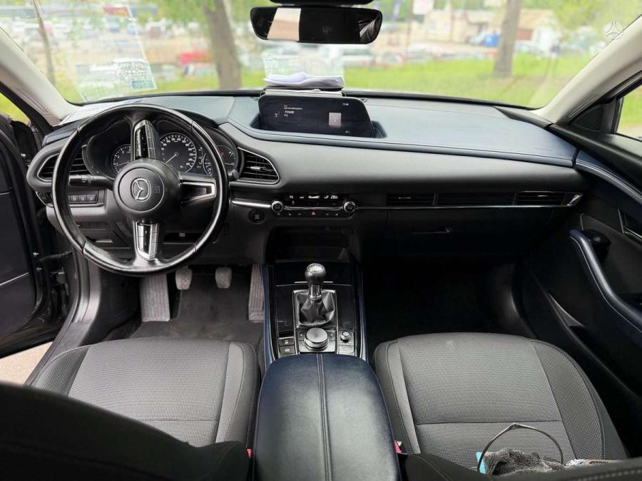 Grey Mazda CX-30 2020 in Alytus, with an engine capacity of 2.00 L and mileage of 270 thousand km for 12600 €, photo 12 on AUTOMOTO.COM.LV