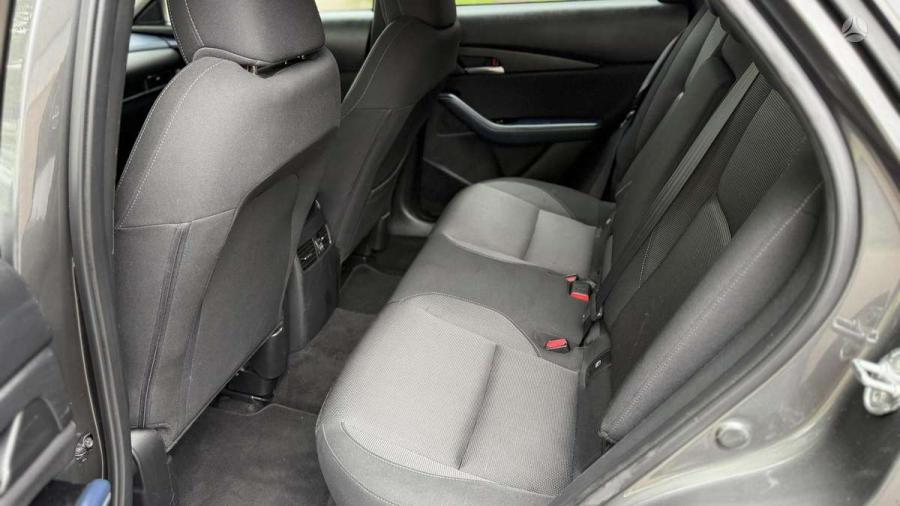 Grey Mazda CX-30 2020 in Alytus, with an engine capacity of 2.00 L and mileage of 275 thousand km for 11200 €, photo 16 on AUTOMOTO.COM.LV