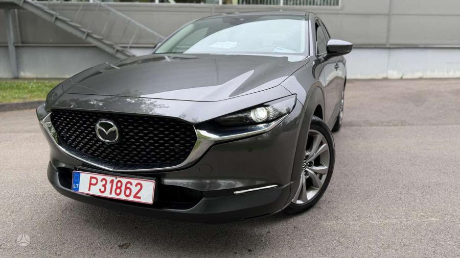 Grey Mazda CX-30 2020 in Alytus, with an engine capacity of 2.00 L and mileage of 275 thousand km for 11000 €, photo 4 on AUTOMOTO.COM.LV