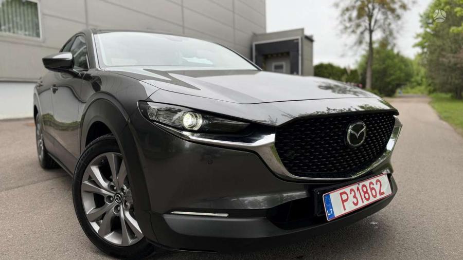 Grey Mazda CX-30 2020 in Alytus, with an engine capacity of 2.00 L and mileage of 275 thousand km for 11000 €, photo 5 on AUTOMOTO.COM.LV