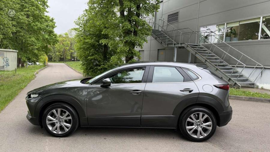 Grey Mazda CX-30 2020 in Alytus, with an engine capacity of 2.00 L and mileage of 275 thousand km for 11000 €, photo 9 on AUTOMOTO.COM.LV