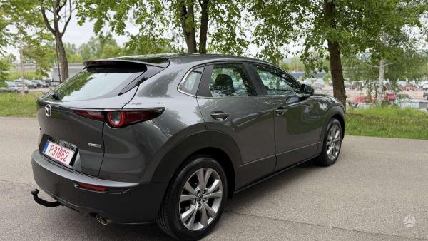 Grey Mazda CX-30 2020 in Alytus, with an engine capacity of 2.00 L and mileage of 275 thousand km for 11000 €, photo 9 on AUTOMOTO.COM.LV