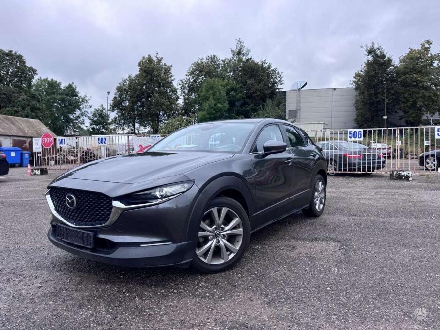 Grey Mazda CX-30 2020 in Alytus, with an engine capacity of 2.00 L and mileage of 279 thousand km for 10850 €, photo 6 on AUTOMOTO.COM.LV