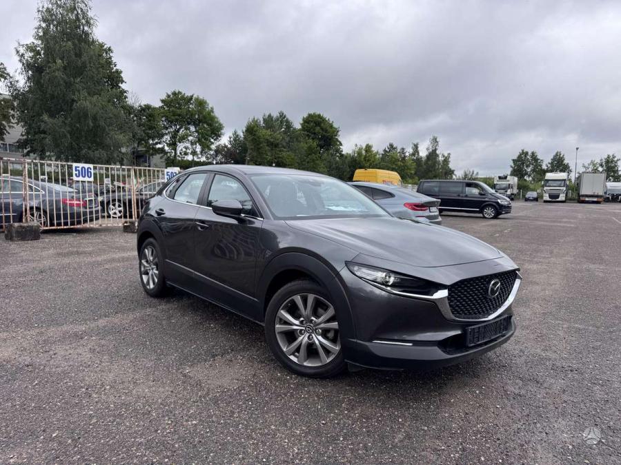 Grey Mazda CX-30 2020 in Alytus, with an engine capacity of 2.00 L and mileage of 279 thousand km for 10850 €, photo 7 on AUTOMOTO.COM.LV